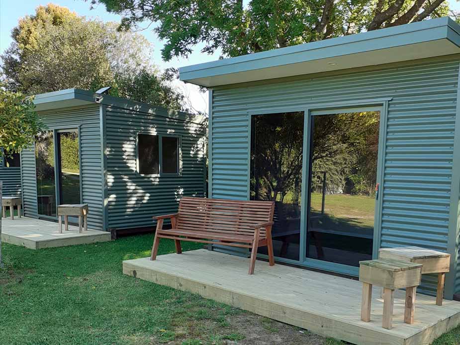 Golden Bay accommodation, holiday park & campground, en-suite cabin ...